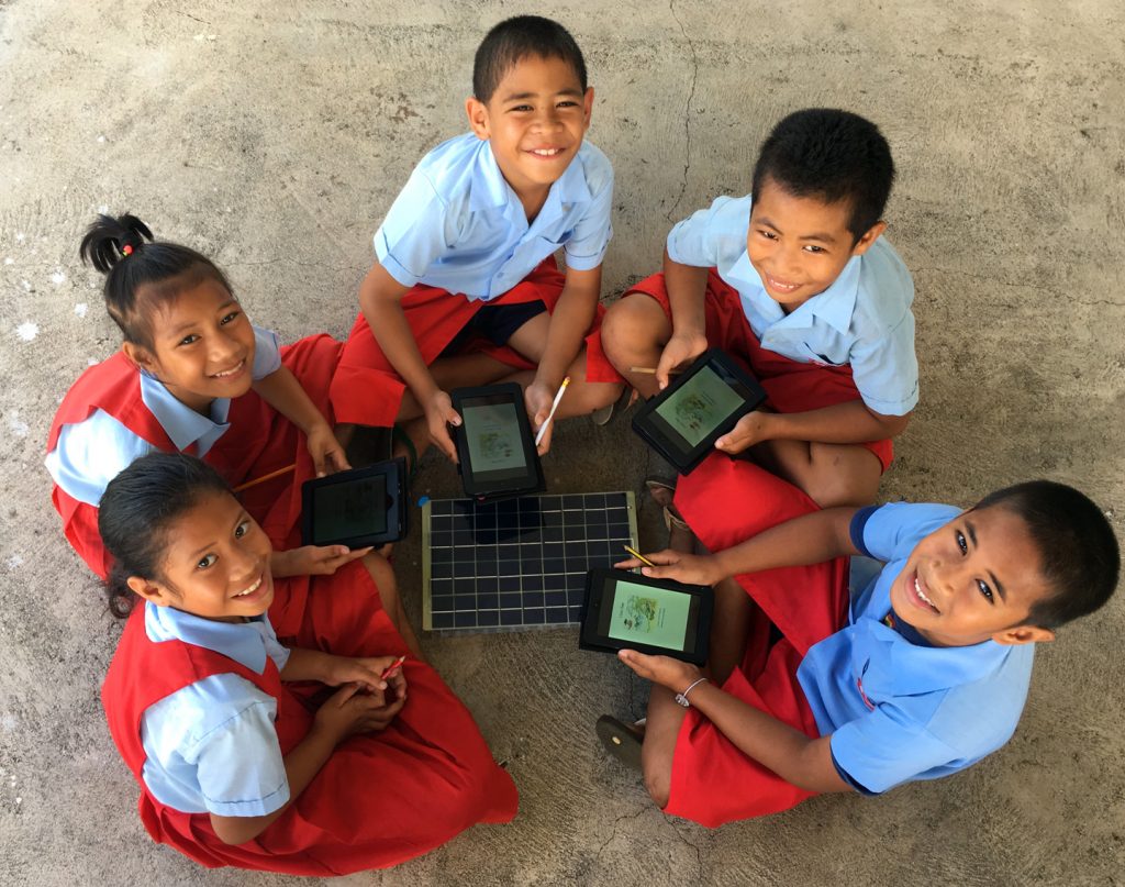 SolarSPELL – Solar Powered Educational Learning Library